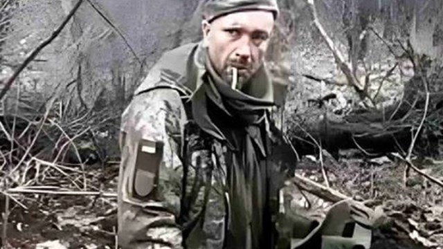 Conmoción por video que muestra la supuesta decapitación de un soldado ... Conmoción por video que muestra la supuesta decapitación de un soldado ...