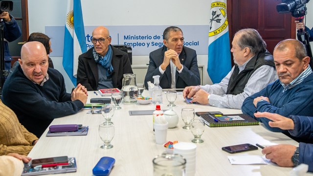 Los gremios docentes se mostraron conformes con la propuesta salarial ... Los gremios docentes se mostraron conformes con la propuesta salarial ...